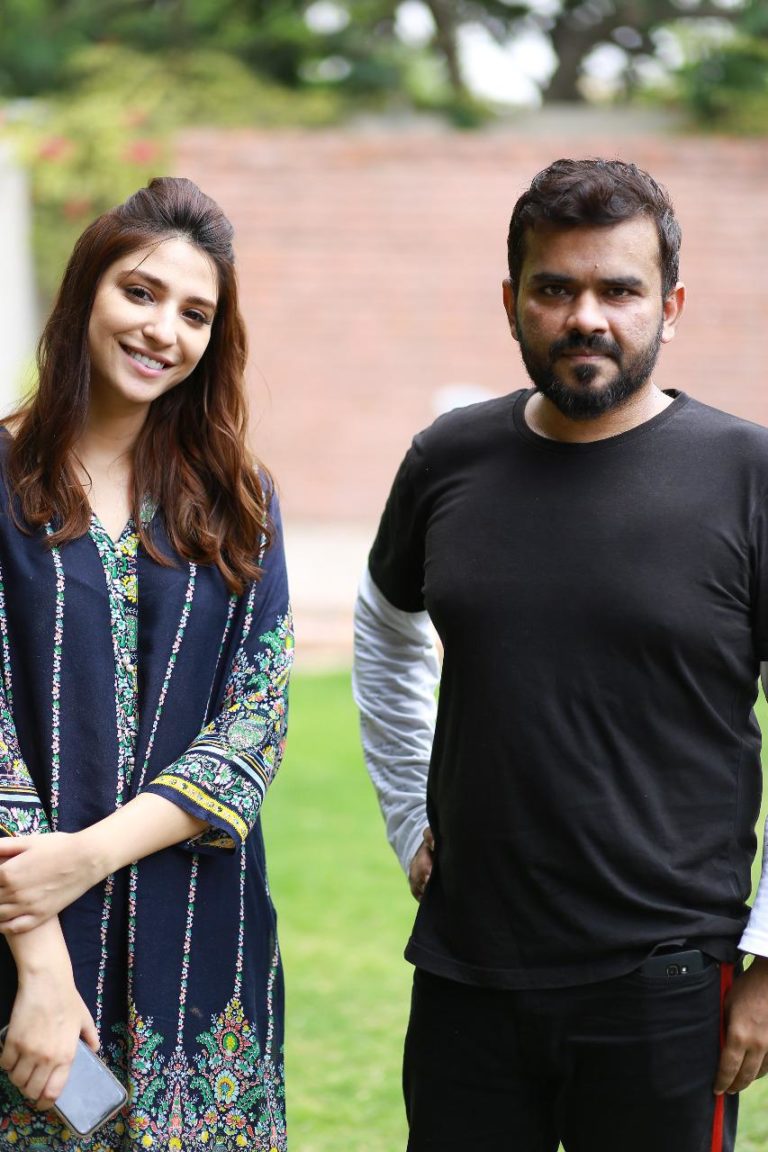 Ramsha Khan Set To Star In Project By Cheekh Director Badar Mehmood ...